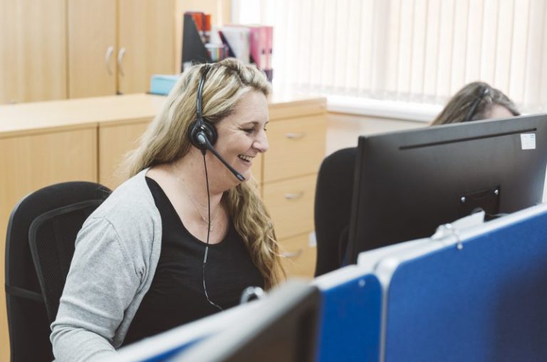 The benefits of an outsourced contact centre - Hallmark Consumer Services